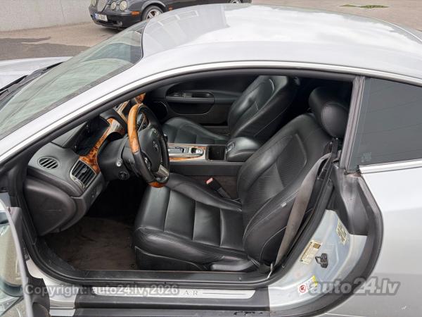 Pelēks Jaguar XK 2007 Tallina, ar dzinēja tilpumu 4.20 L un nobraukumu 229 tūkst. km par 12400 €, foto 8 vietnē AUTOMOTO.COM.LV