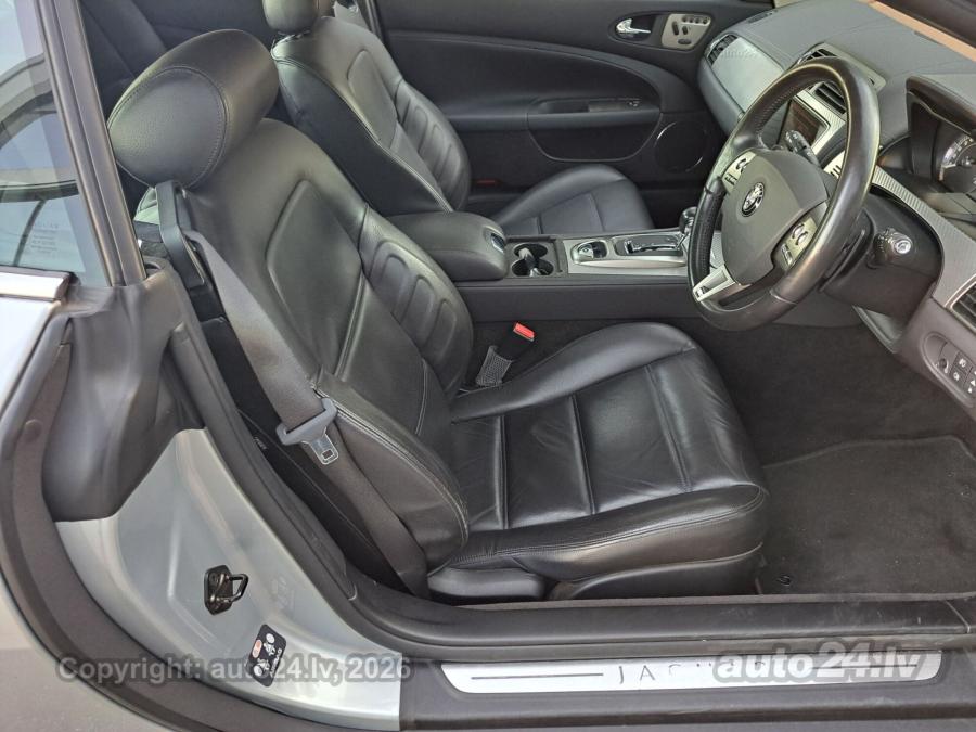 Grey Jaguar XK 2008 in Tallinn, with an engine capacity of 4.20 L and mileage of 143 thousand km for 7000 €, photo 7 on AUTOMOTO.COM.LV