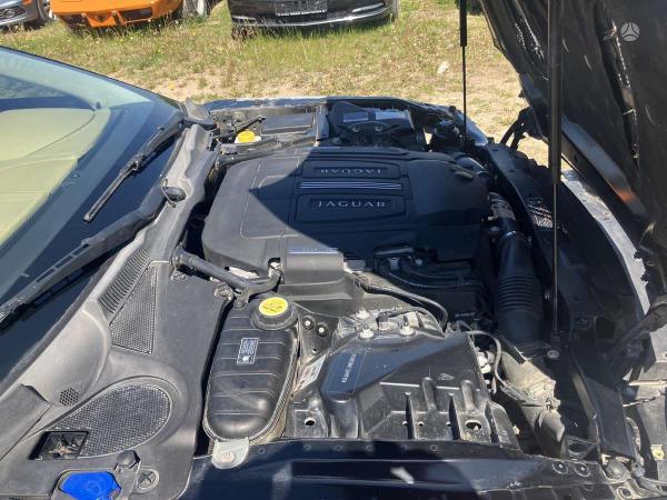 Melns Jaguar XKR 2010 Prienai, ar dzinēja tilpumu 5.00 L un nobraukumu 224 tūkst. km par 8888 €, foto 11 vietnē AUTOMOTO.COM.LV
