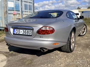 Grey Jaguar XKR 2001 in Riga, with an engine capacity of 4.00 L and mileage of 144 thousand km for 13995 €, photo 5 on AUTOMOTO.COM.LV