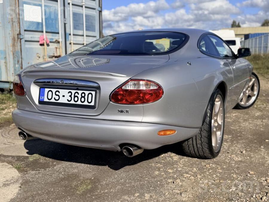 Grey Jaguar XKR 2001 in Riga, with an engine capacity of 4.00 L and mileage of 144 thousand km for 13995 €, photo 5 on AUTOMOTO.COM.LV