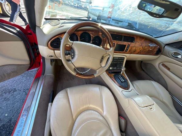 Sarkans Jaguar XKR 2003 Kauņa, ar dzinēja tilpumu 4.20 L un nobraukumu 160 tūkst. km par 15200 €, foto 11 vietnē AUTOMOTO.COM.LV