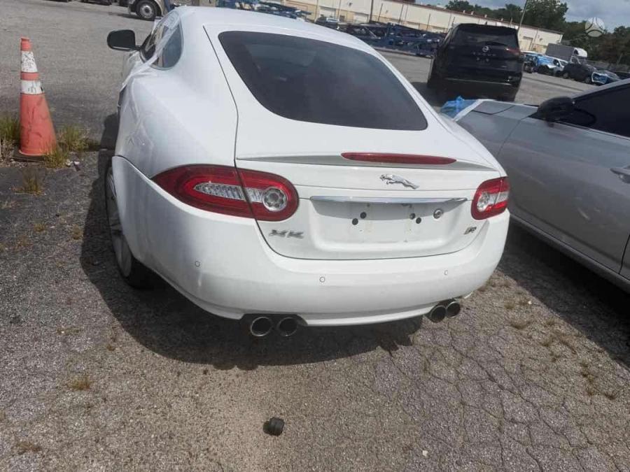 White Jaguar XKR 2013 in Kaunas, with an engine capacity of 5.00 L and mileage of 207 thousand km for 12900 €, photo 14 on AUTOMOTO.COM.LV