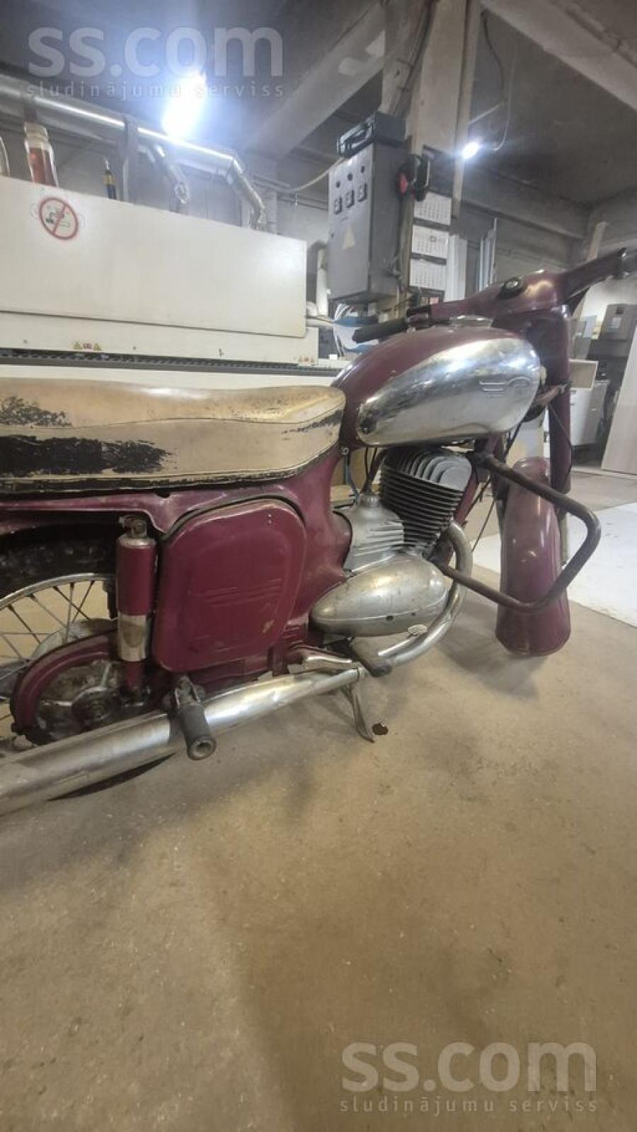 Ява 250 1969 в Рига, объемом двигателя 0.25 л и пробегом 0 тыс. км за 1700 €, фото 4 на AUTOMOTO.COM.LV