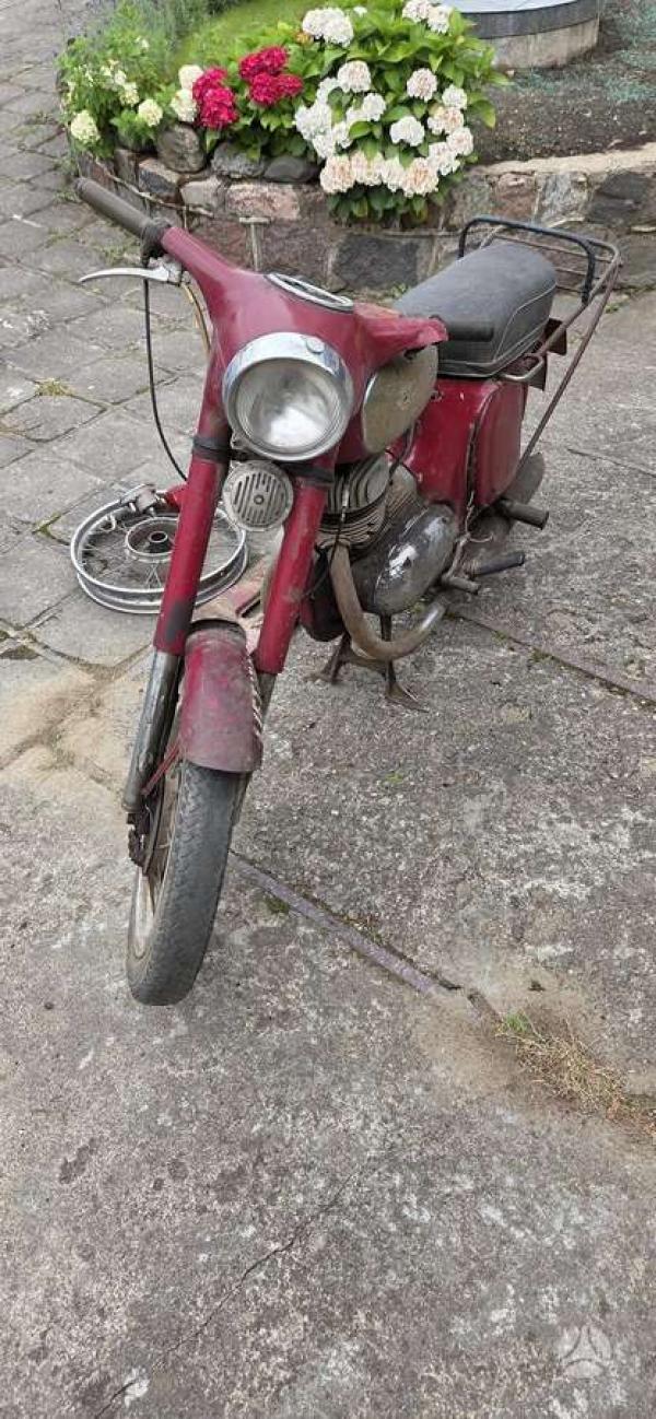 Jawa 250 1972 in Kretinga, with an engine capacity of 0.25 L and mileage of 9 thousand km for 750 €, photo 3 on AUTOMOTO.COM.LV