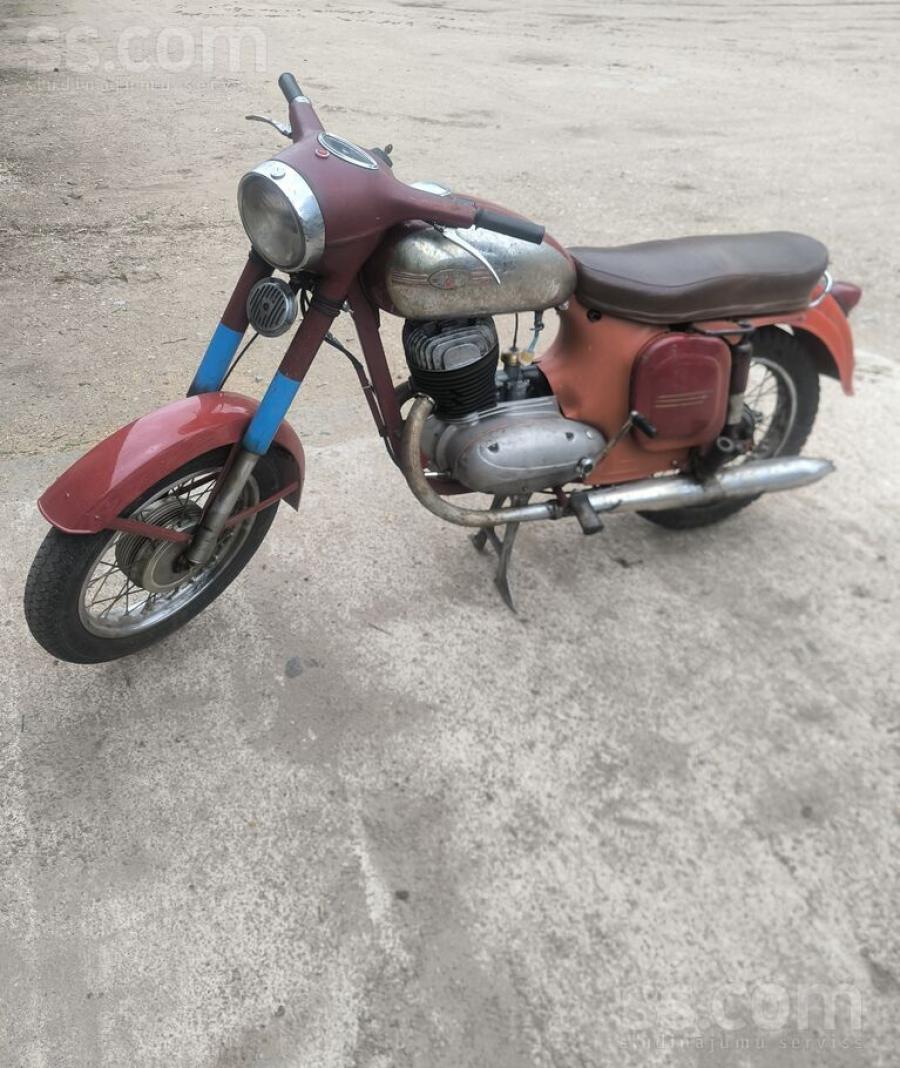 Jawa 250 1980 Dobele, ar dzinēja tilpumu 0.25 L un nobraukumu 0 tūkst. km par 800 €, foto 1 vietnē AUTOMOTO.COM.LV