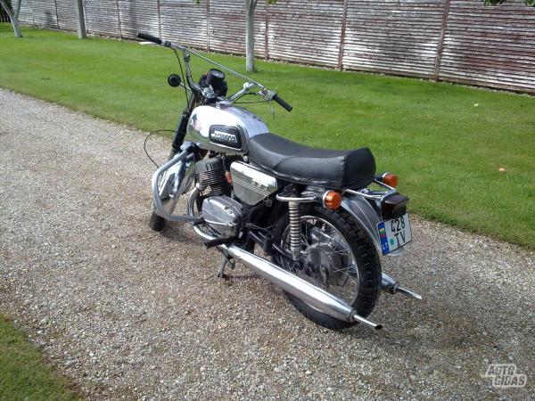Pelēks Jawa 350 1979 Mažeikiai, ar dzinēja tilpumu 0.34 L un nobraukumu 18 tūkst. km par 2150 €, foto 3 vietnē AUTOMOTO.COM.LV