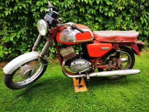 Jawa 350 1972 Viļņa, ar dzinēja tilpumu 0.35 L un nobraukumu 5 tūkst. km par 600 €, foto  vietnē AUTOMOTO.COM.LV