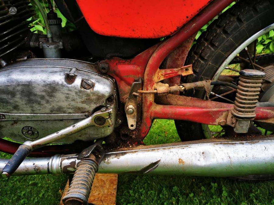 Jawa 350 1972 Viļņa, ar dzinēja tilpumu 0.35 L un nobraukumu 5 tūkst. km par 600 €, foto 4 vietnē AUTOMOTO.COM.LV