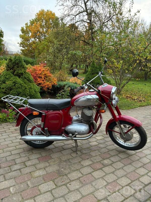 Jawa 350 1973 in Riga, with an engine capacity of 0.34 L and mileage of 0 thousand km for 2750 €, photo 3 on AUTOMOTO.COM.LV