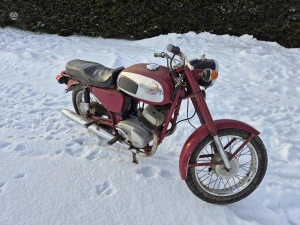 Jawa 350 1974 Rokiškis, ar dzinēja tilpumu 0.00 L un nobraukumu 33 tūkst. km par 1350 €, foto 2 vietnē AUTOMOTO.COM.LV