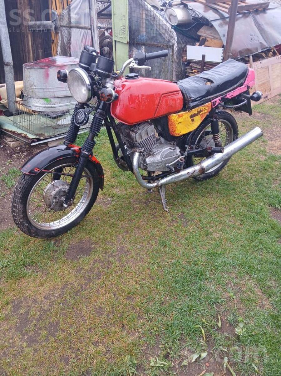 Jawa 350 1988 in Kraslava, with an engine capacity of 0.35 L and mileage of 0 thousand km for 1400 €, photo 1 on AUTOMOTO.COM.LV