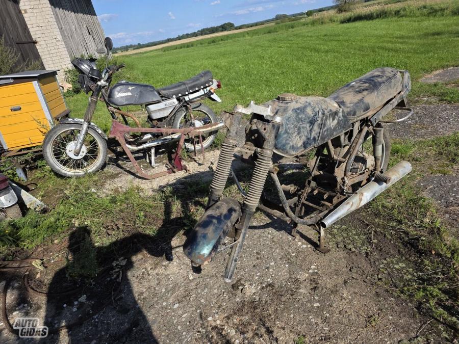 Jawa 350 1989 Tauragė, ar dzinēja tilpumu 0.00 L un nobraukumu 0 tūkst. km par 320 €, foto 3 vietnē AUTOMOTO.COM.LV