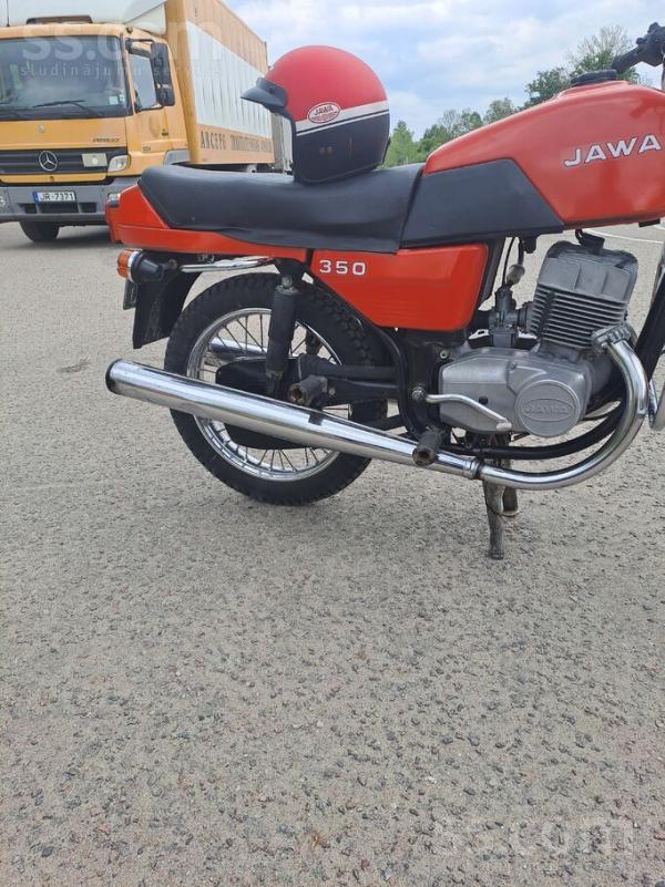 Jawa 350 1990 in Bauska, with an engine capacity of 0.35 L and mileage of 0 thousand km for 4200 €, photo 3 on AUTOMOTO.COM.LV