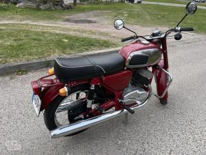Red Jawa 350 1975 in Vilnius, with an engine capacity of 0.00 L and mileage of 27 thousand km for 3200 €, photo 4 on AUTOMOTO.COM.LV