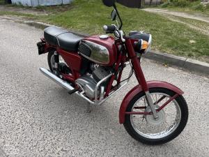 Red Jawa 350 1975 in Vilnius, with an engine capacity of 0.00 L and mileage of 27 thousand km for 3200 €, photo 5 on AUTOMOTO.COM.LV