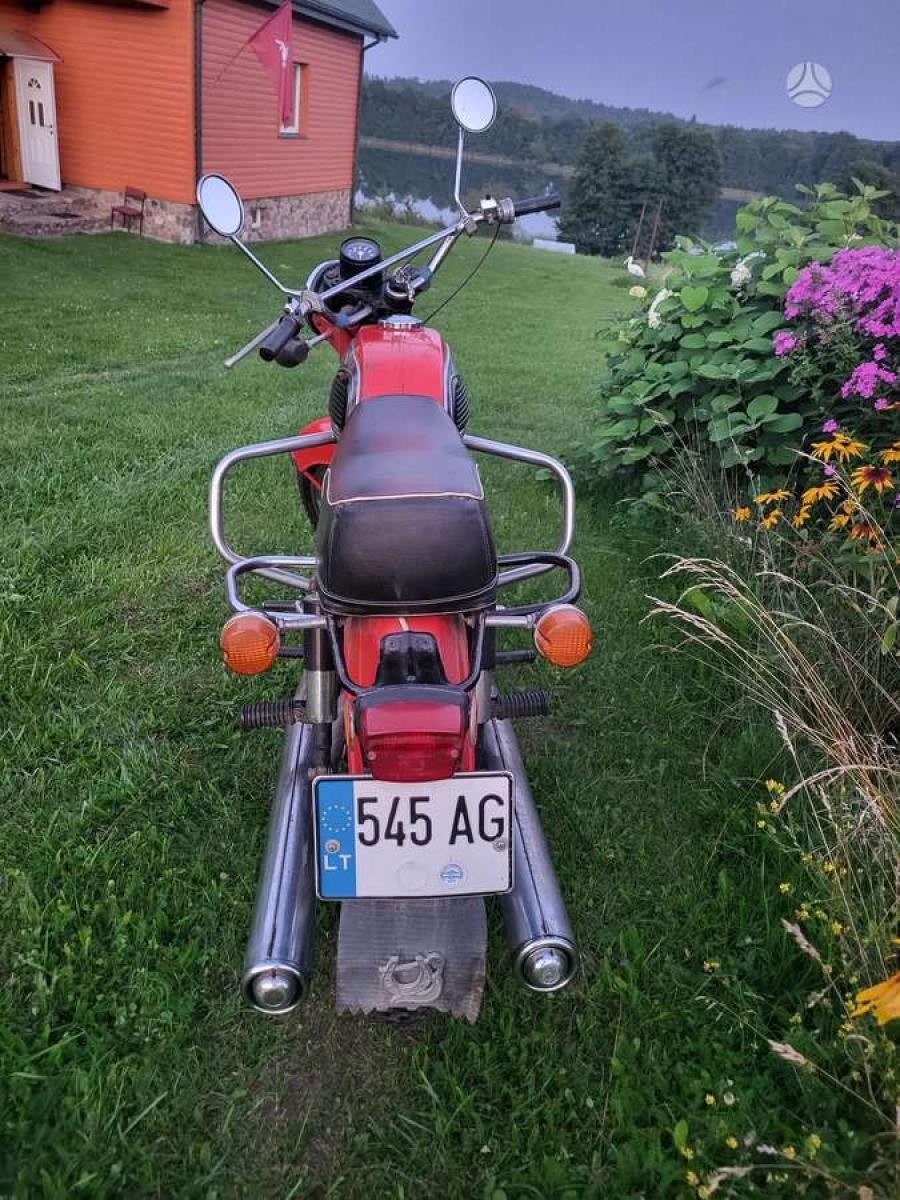 Red Jawa 350 1978 in Trakai, with an engine capacity of 0.35 L and mileage of 4 thousand km for 2450 €, photo 4 on AUTOMOTO.COM.LV
