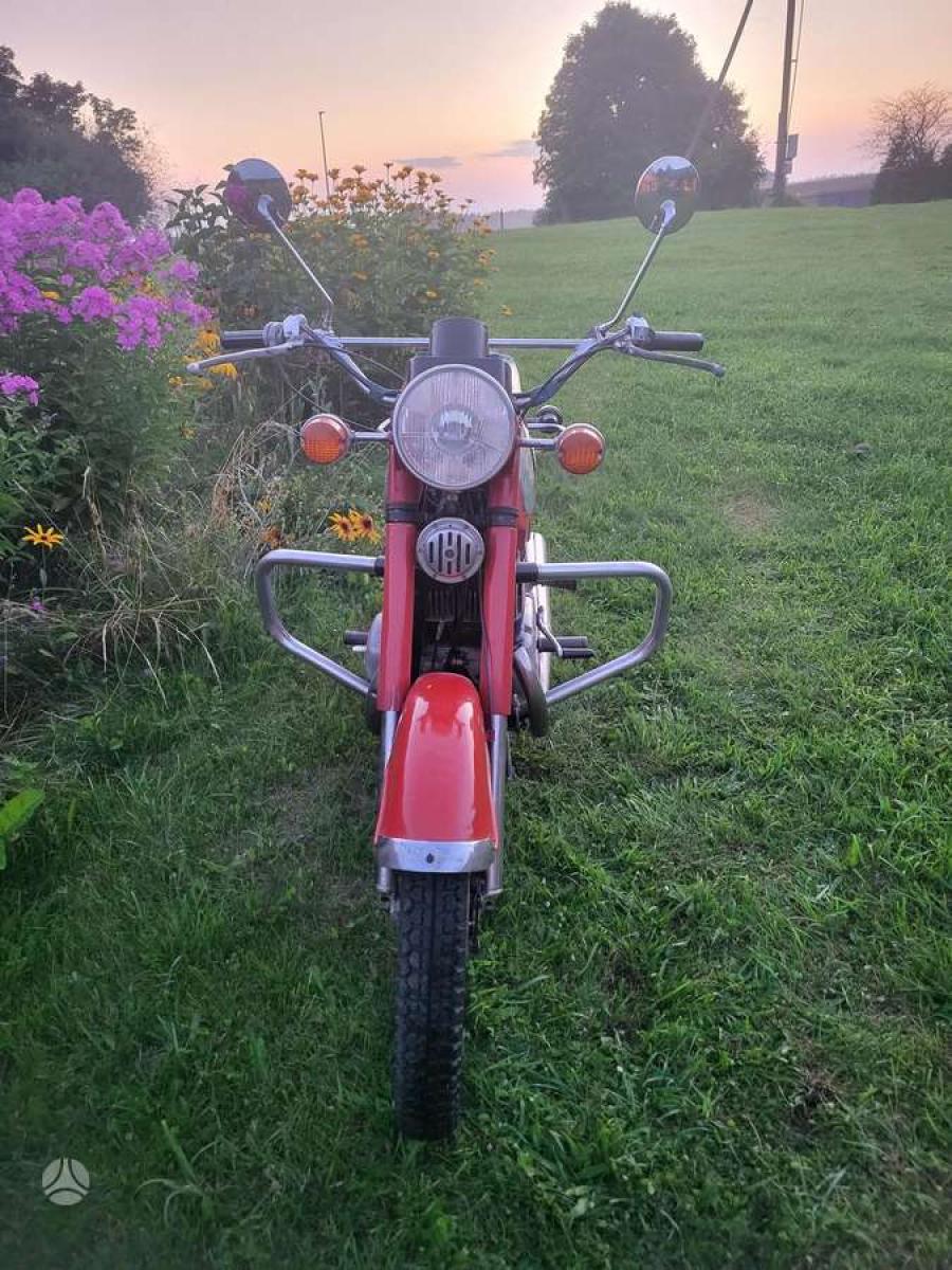 Red Jawa 350 1978 in Trakai, with an engine capacity of 0.35 L and mileage of 4 thousand km for 2450 €, photo 5 on AUTOMOTO.COM.LV