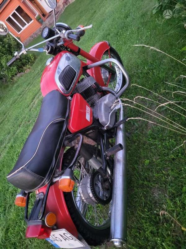 Red Jawa 350 1978 in Trakai, with an engine capacity of 0.35 L and mileage of 4 thousand km for 2450 €, photo 5 on AUTOMOTO.COM.LV