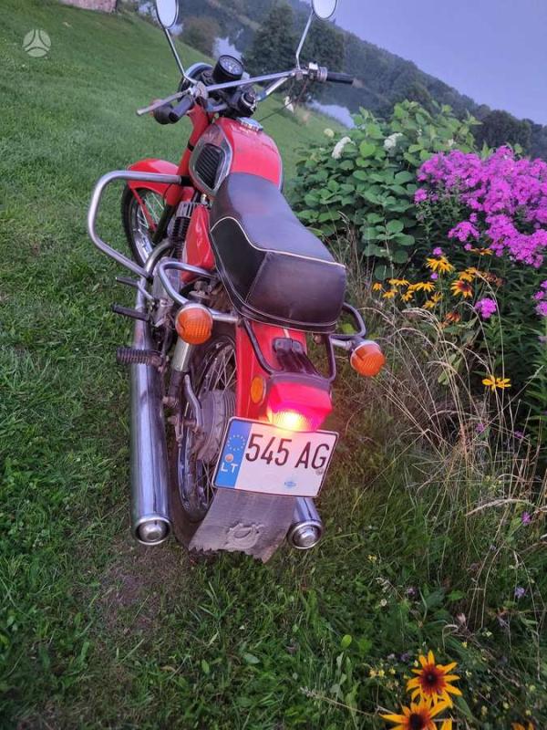 Red Jawa 350 1978 in Trakai, with an engine capacity of 0.35 L and mileage of 4 thousand km for 2450 €, photo 6 on AUTOMOTO.COM.LV