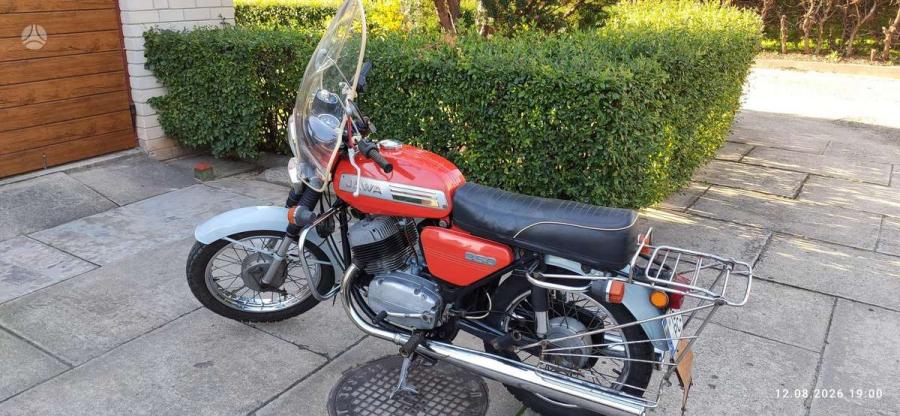 Sarkans Jawa 350 1981 Biržai, ar dzinēja tilpumu 0.34 L un nobraukumu 49 tūkst. km par 2900 €, foto 8 vietnē AUTOMOTO.COM.LV