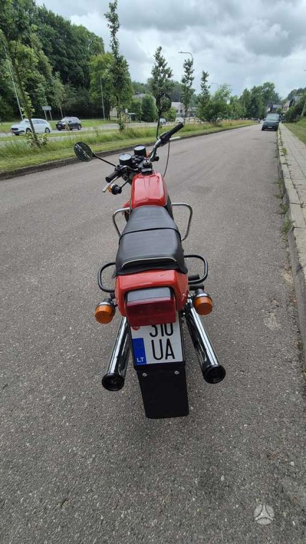 Красный Ява 350 1990 в Вильнюс, объемом двигателя 0.34 л и пробегом 0 тыс. км за 3200 €, фото 6 на AUTOMOTO.COM.LV