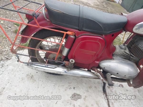 Sarkans Jawa 360 1969 Tallina, ar dzinēja tilpumu 0.35 L un nobraukumu 0 tūkst. km par 2000 €, foto 11 vietnē AUTOMOTO.COM.LV