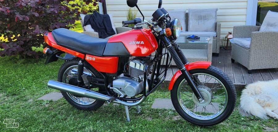 Red Jawa 638 1989 in Vilnius, with an engine capacity of 0.00 L and mileage of 6 thousand km for 2699 €, photo 1 on AUTOMOTO.COM.LV