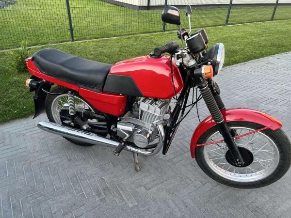 Sarkans Jawa 638 1989 Kauņa, ar dzinēja tilpumu 0.35 L un nobraukumu 1 tūkst. km par 1600 €, foto 3 vietnē AUTOMOTO.COM.LV
