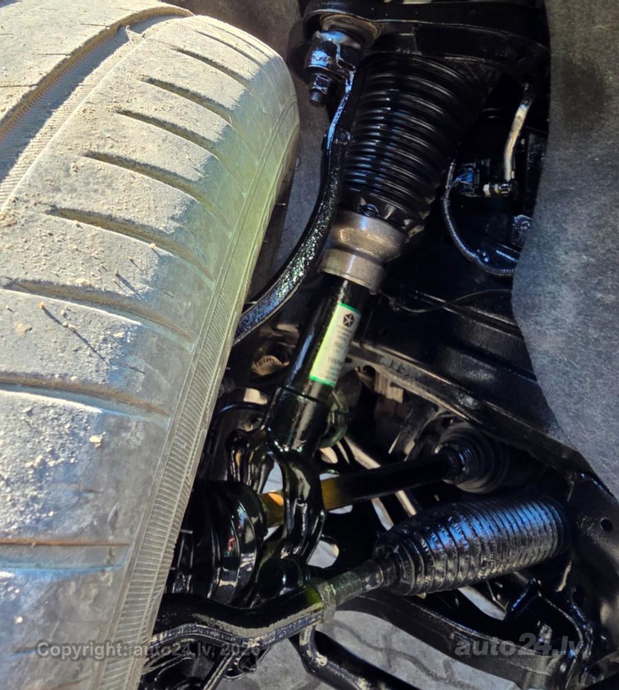 Jeep Avenger 2012 Tallina, ar dzinēja tilpumu 3.00 L un nobraukumu 199 tūkst. km par 9890 €, foto 4 vietnē AUTOMOTO.COM.LV