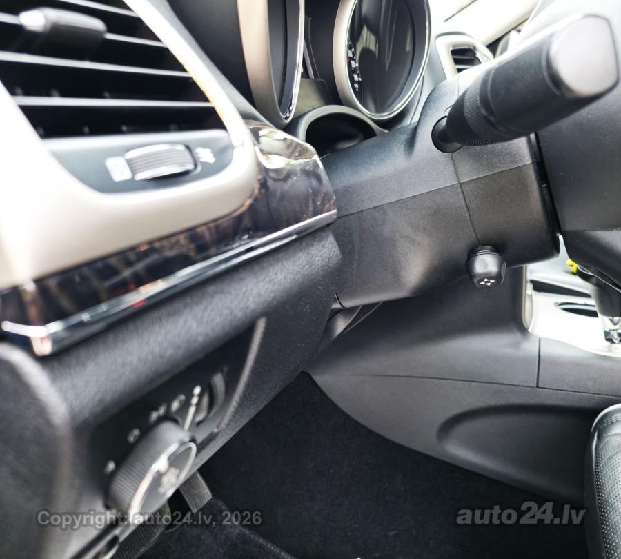 Jeep Avenger 2012 Tallina, ar dzinēja tilpumu 3.00 L un nobraukumu 199 tūkst. km par 9890 €, foto 17 vietnē AUTOMOTO.COM.LV