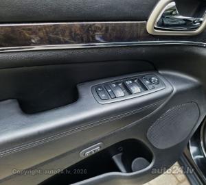 Jeep Avenger 2012 Tallina, ar dzinēja tilpumu 3.00 L un nobraukumu 199 tūkst. km par 9890 €, foto 19 vietnē AUTOMOTO.COM.LV