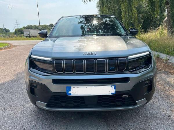 Grey Jeep Avenger 2023 in Taurage, with an engine capacity of 0.00 L and mileage of 112 thousand km for 16800 €, photo 4 on AUTOMOTO.COM.LV
