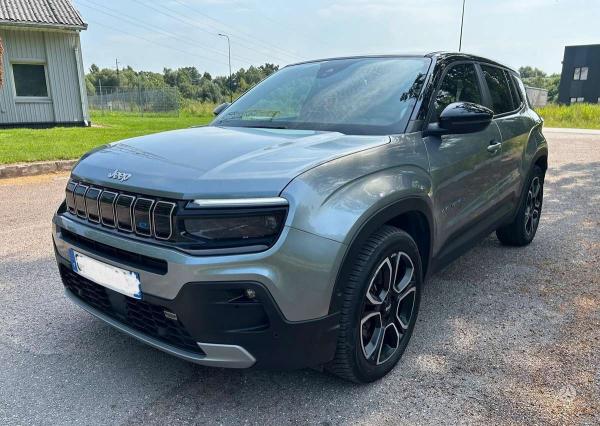 Grey Jeep Avenger 2023 in Taurage, with an engine capacity of 0.00 L and mileage of 112 thousand km for 16800 €, photo 6 on AUTOMOTO.COM.LV