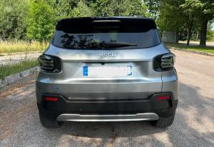 Grey Jeep Avenger 2023 in Taurage, with an engine capacity of 0.00 L and mileage of 112 thousand km for 16800 €, photo 9 on AUTOMOTO.COM.LV