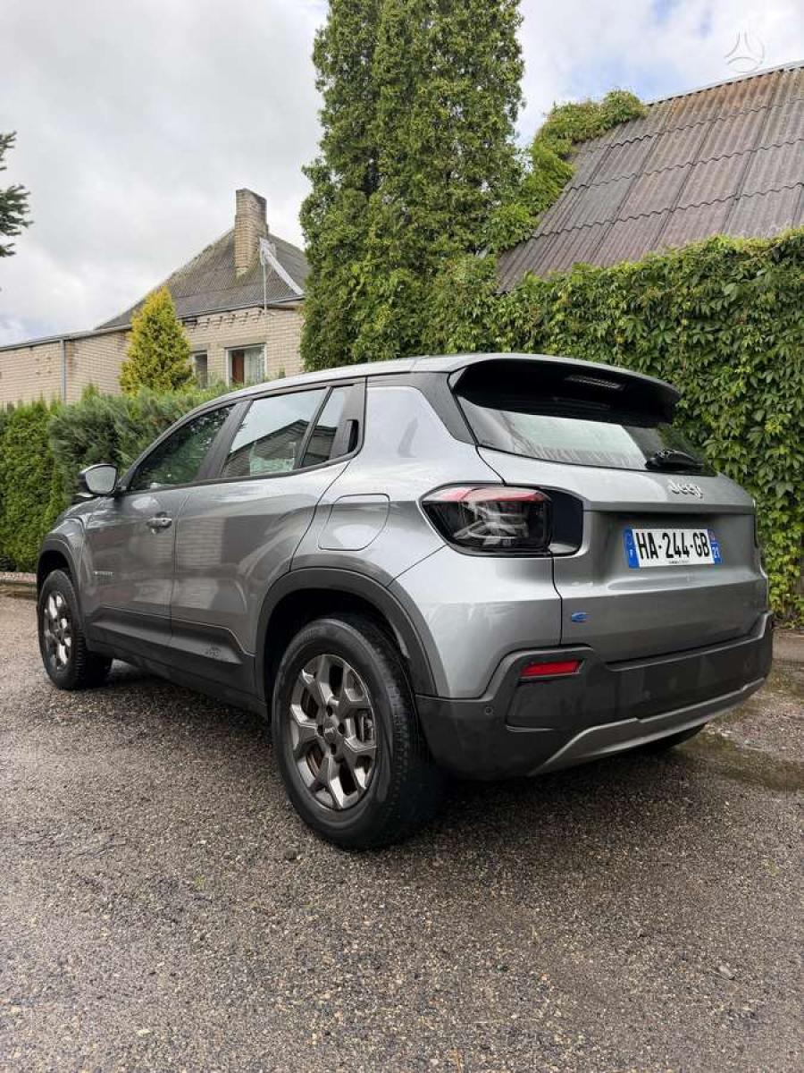 Pelēks Jeep Avenger 2024 Kauņa, ar dzinēja tilpumu 0.00 L un nobraukumu 20 tūkst. km par 6300 €, foto 5 vietnē AUTOMOTO.COM.LV