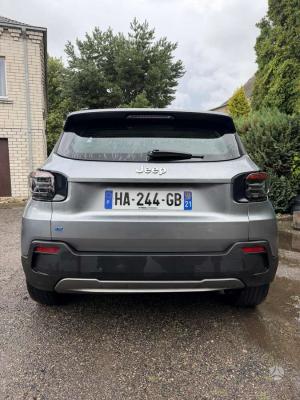 Pelēks Jeep Avenger 2024 Kauņa, ar dzinēja tilpumu 0.00 L un nobraukumu 20 tūkst. km par 6300 €, foto 7 vietnē AUTOMOTO.COM.LV