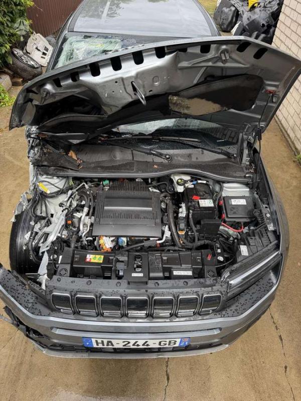 Grey Jeep Avenger 2024 in Kaunas, with an engine capacity of 0.00 L and mileage of 20 thousand km for 6300 €, photo 7 on AUTOMOTO.COM.LV