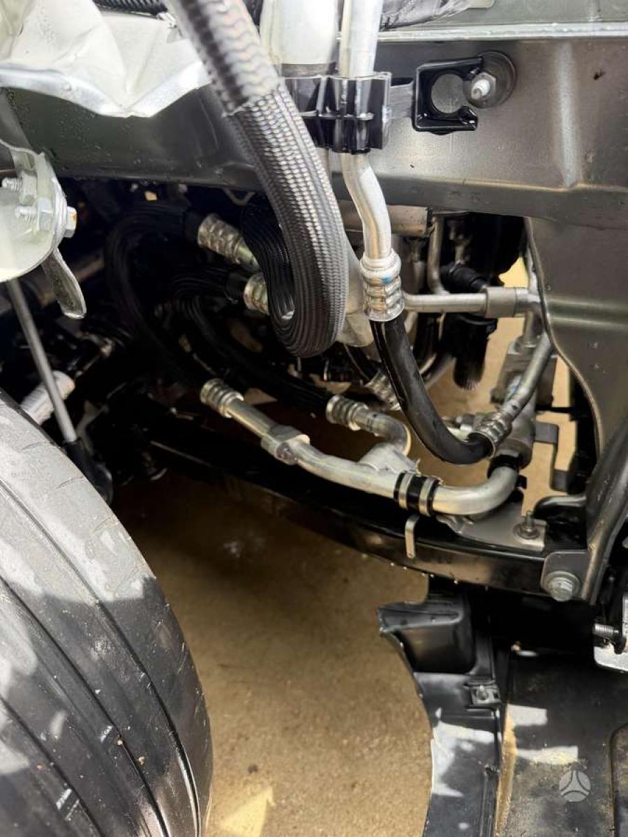 Pelēks Jeep Avenger 2024 Kauņa, ar dzinēja tilpumu 0.00 L un nobraukumu 20 tūkst. km par 6300 €, foto 12 vietnē AUTOMOTO.COM.LV
