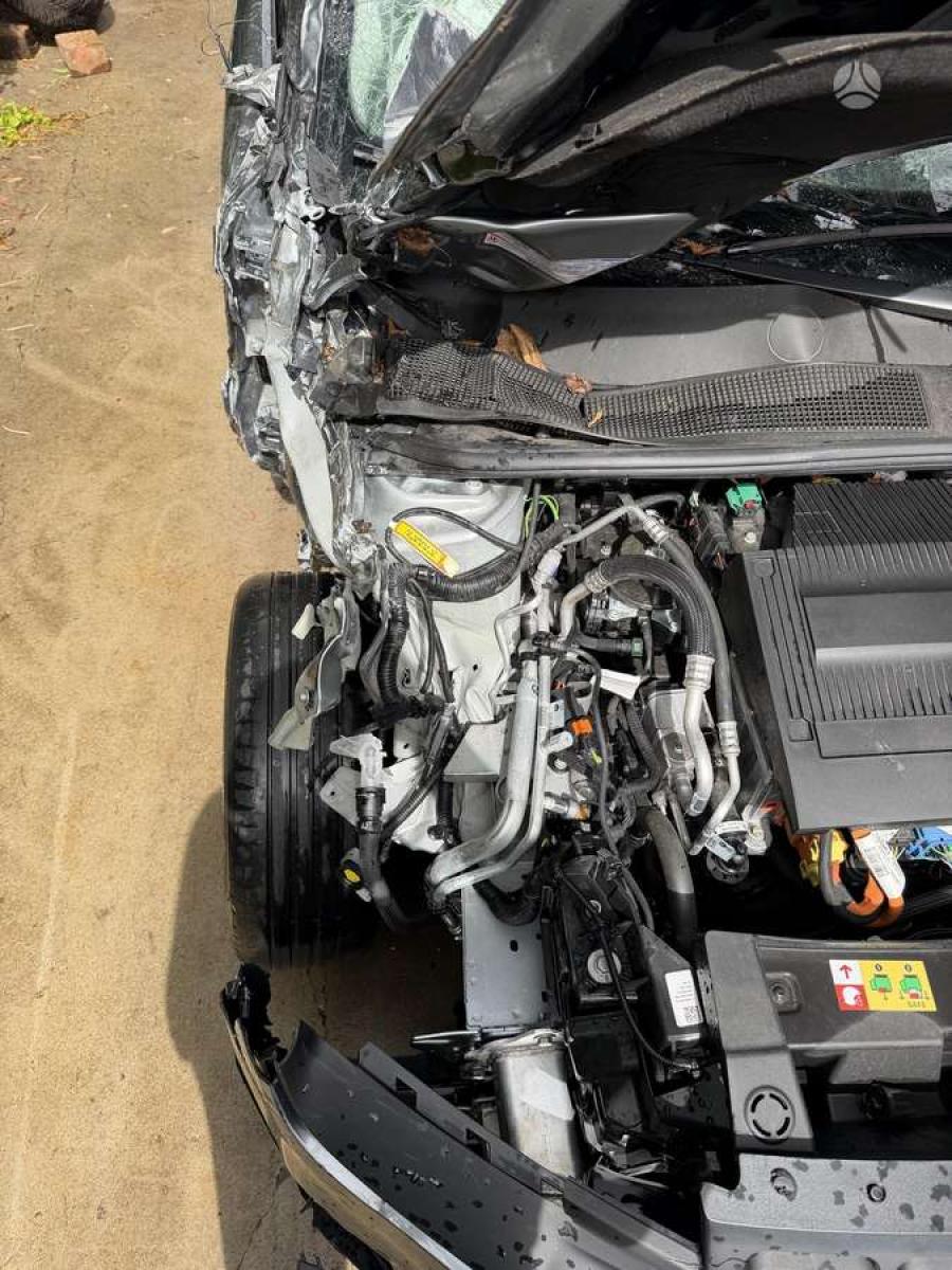 Pelēks Jeep Avenger 2024 Kauņa, ar dzinēja tilpumu 0.00 L un nobraukumu 20 tūkst. km par 6300 €, foto 14 vietnē AUTOMOTO.COM.LV