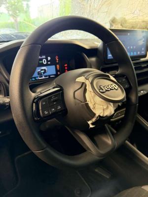 Pelēks Jeep Avenger 2024 Kauņa, ar dzinēja tilpumu 0.00 L un nobraukumu 20 tūkst. km par 6300 €, foto 21 vietnē AUTOMOTO.COM.LV