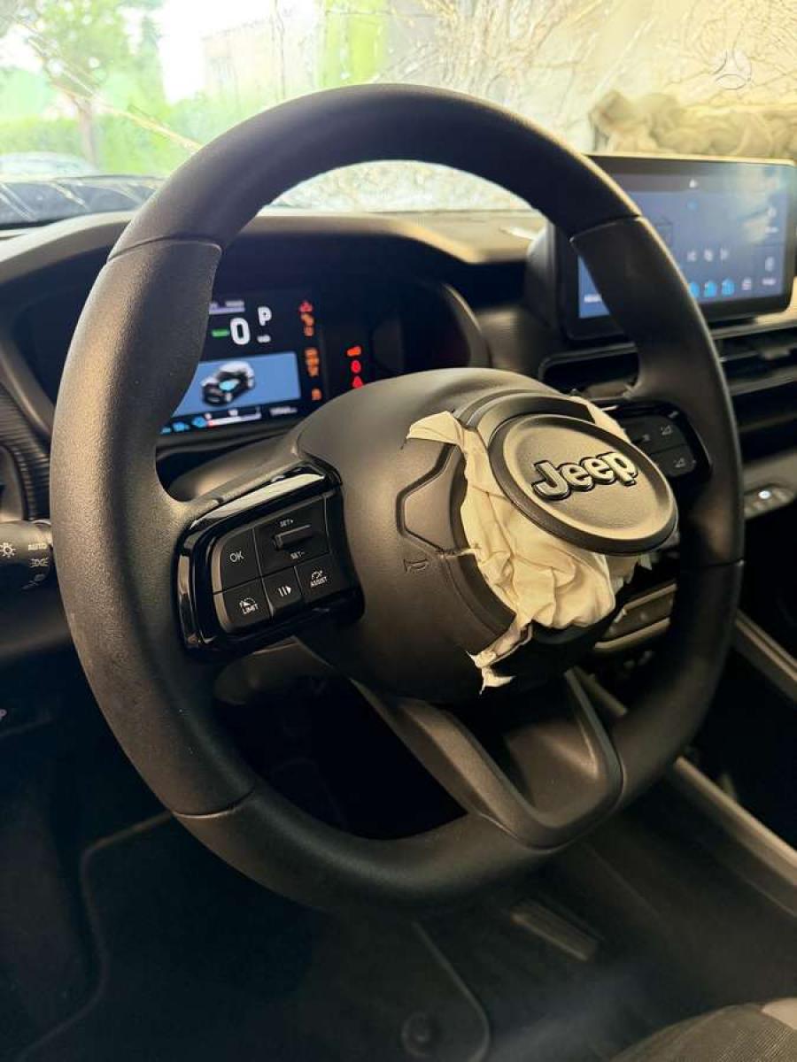 Pelēks Jeep Avenger 2024 Kauņa, ar dzinēja tilpumu 0.00 L un nobraukumu 20 tūkst. km par 6300 €, foto 21 vietnē AUTOMOTO.COM.LV
