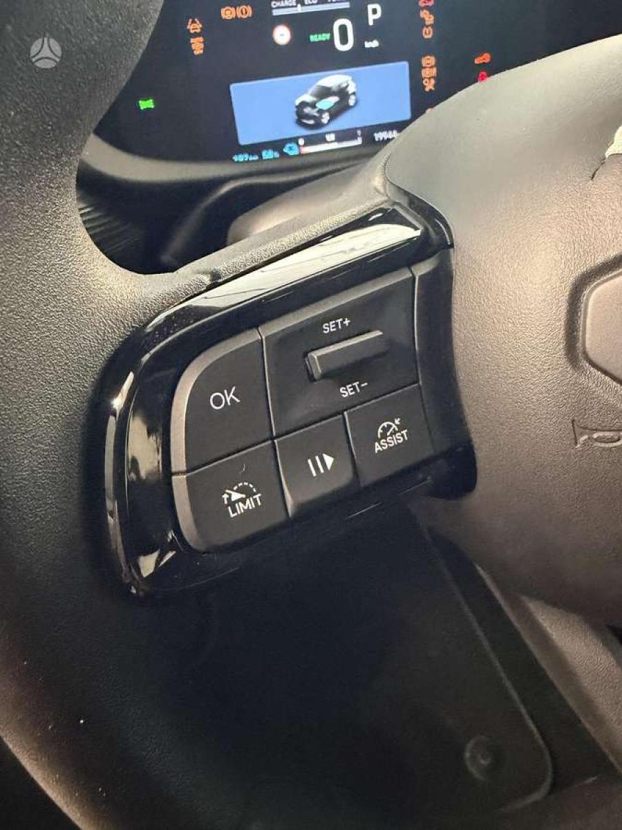 Pelēks Jeep Avenger 2024 Kauņa, ar dzinēja tilpumu 0.00 L un nobraukumu 20 tūkst. km par 6300 €, foto 23 vietnē AUTOMOTO.COM.LV