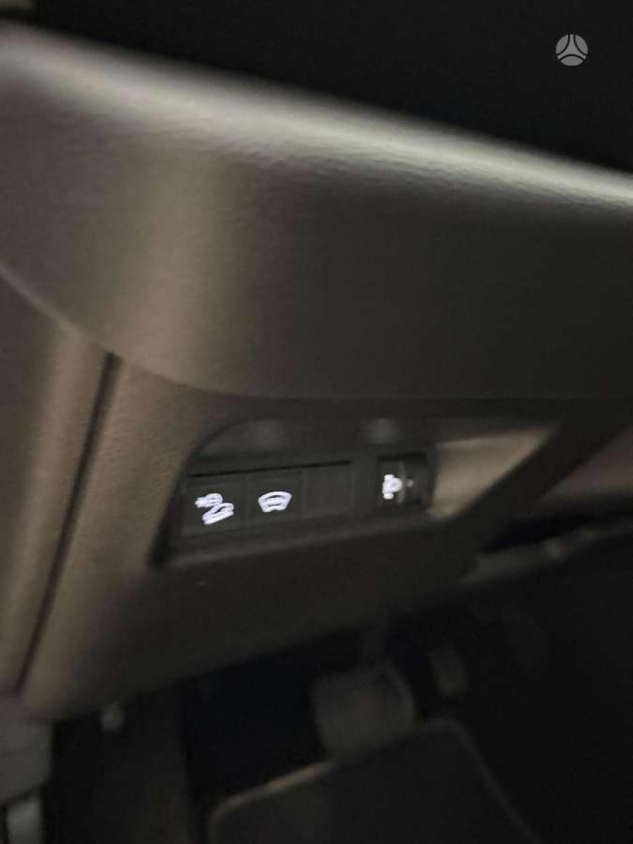 Pelēks Jeep Avenger 2024 Kauņa, ar dzinēja tilpumu 0.00 L un nobraukumu 20 tūkst. km par 6300 €, foto 28 vietnē AUTOMOTO.COM.LV