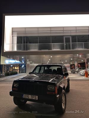 Melns Jeep Cherokee 1996 Tallina, ar dzinēja tilpumu 2.50 L un nobraukumu 175 tūkst. km par 3900 €, foto 3 vietnē AUTOMOTO.COM.LV