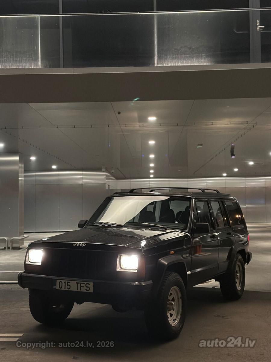 Melns Jeep Cherokee 1996 Tallina, ar dzinēja tilpumu 2.50 L un nobraukumu 175 tūkst. km par 3900 €, foto 28 vietnē AUTOMOTO.COM.LV