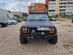 Черный Джип Чероки 1998 в Лиепая, объемом двигателя 2.50 л и пробегом 273 тыс. км за 4900 €, фото 3 на AUTOMOTO.COM.LV