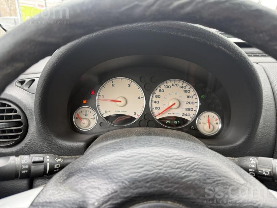 Black Jeep Cherokee 2004 in Jelgava, with an engine capacity of 2.80 L and mileage of 299 thousand km for 3200 €, photo 24 on AUTOMOTO.COM.LV