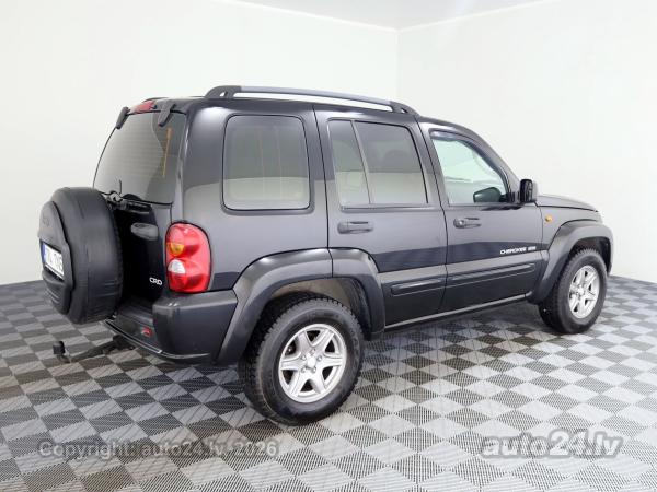 Черный Джип Чероки 2004 в Таллин, объемом двигателя 2.80 л и пробегом 208 тыс. км за 2999 €, фото 4 на AUTOMOTO.COM.LV