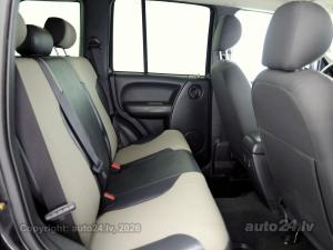 Melns Jeep Cherokee 2004 Tallina, ar dzinēja tilpumu 2.80 L un nobraukumu 208 tūkst. km par 2999 €, foto 8 vietnē AUTOMOTO.COM.LV
